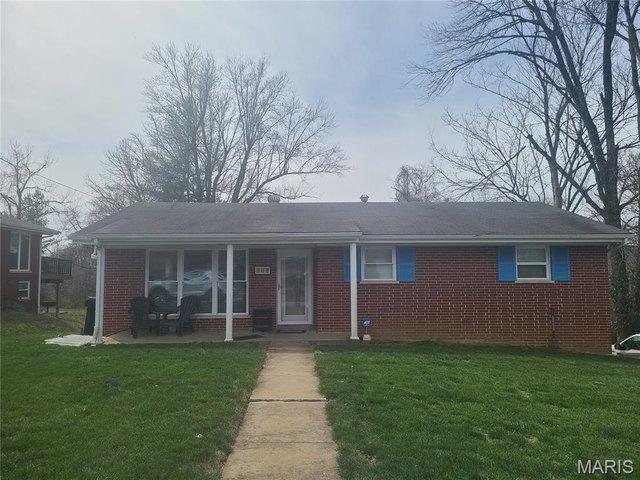 116 Pamela Dr, Belleville, IL 62223