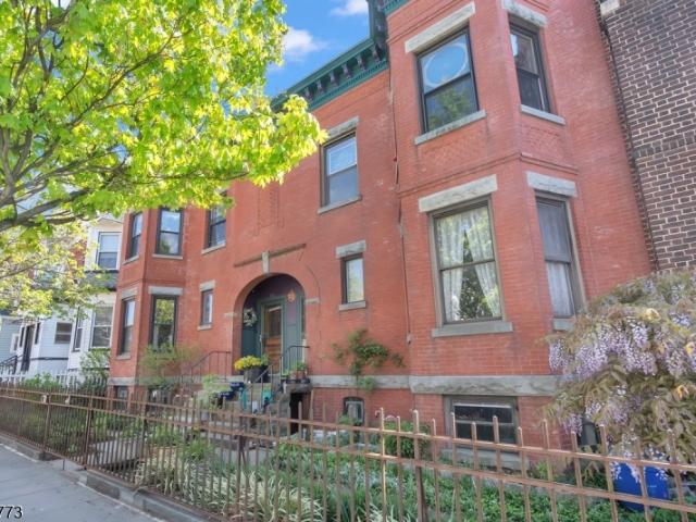 116 Park Ave