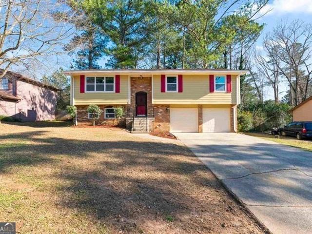116 Peartree Ln, Riverdale, GA 30274