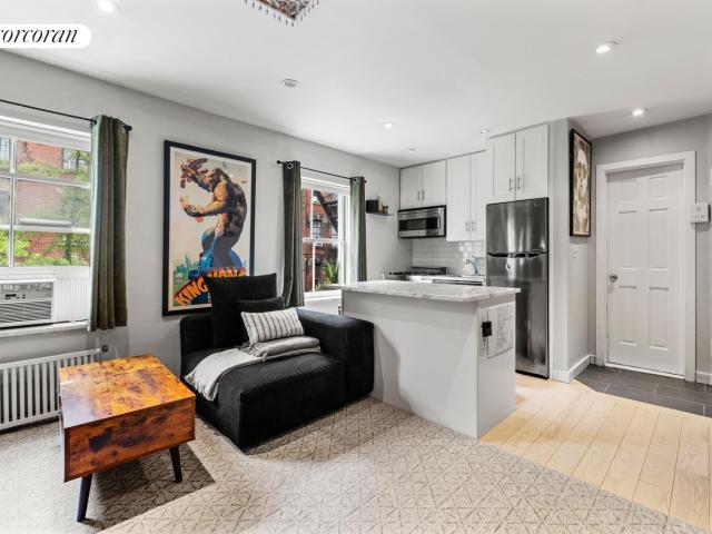 116 Perry Street, New York, NY