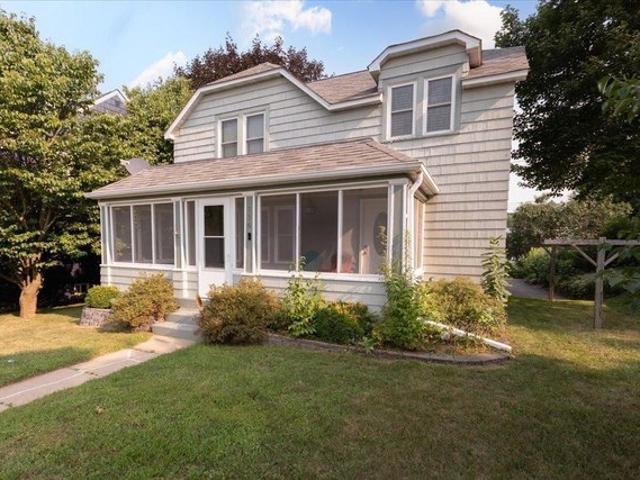 116 Pine St, Glenwood City, WI 54013