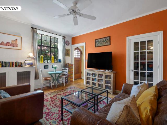 116 pinehurst avenue d1