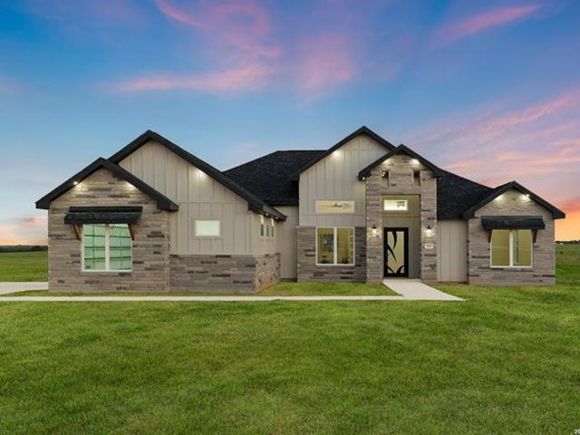 116 Pioneer Dr, La Vernia, TX 78121