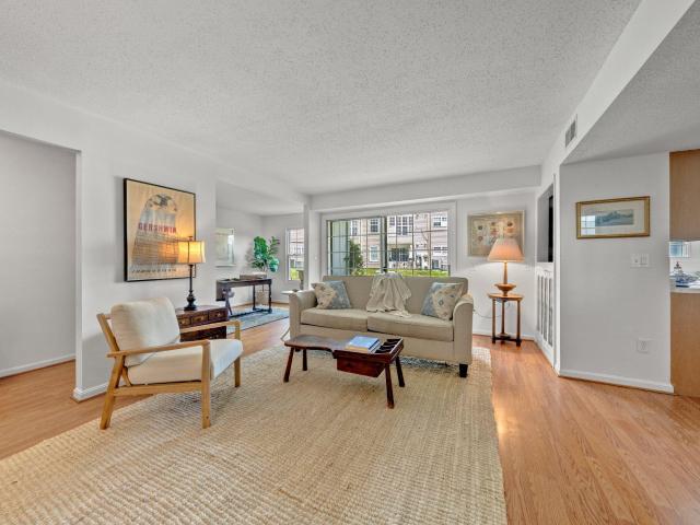 116 Prosperity SE # B