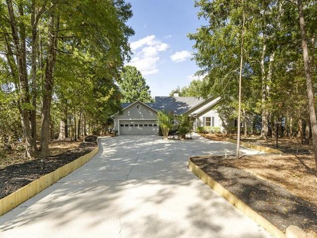 116 Pucketts Cove Rd, Greenwood, SC 29649