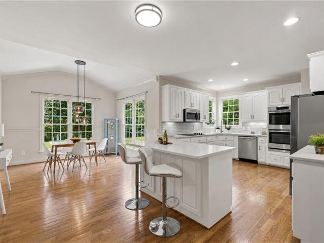 116 Royal Oaks Drive