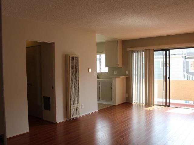 116 Rose Avenue Studio Apartment for Rent at 116 Rose Ave, Los Angeles, CA 90291 Venice