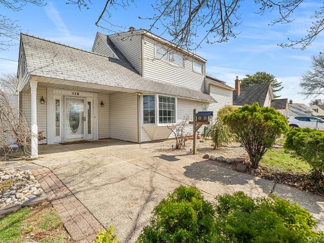 116 Red Maple Dr N, Levittown, NY 11756 | MLS #980031
