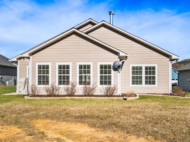 116 Riverwalk Circle