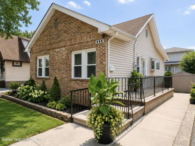 116 Ridgewood Ave, Staten Island, NY 10312