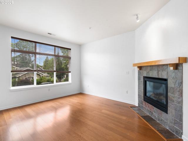 116 W 24TH ST