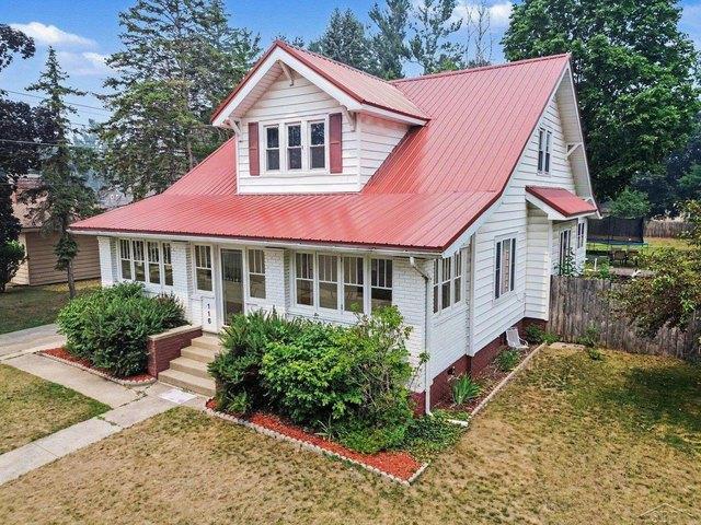 116 W Wheaton Ave, Clare, MI 48617