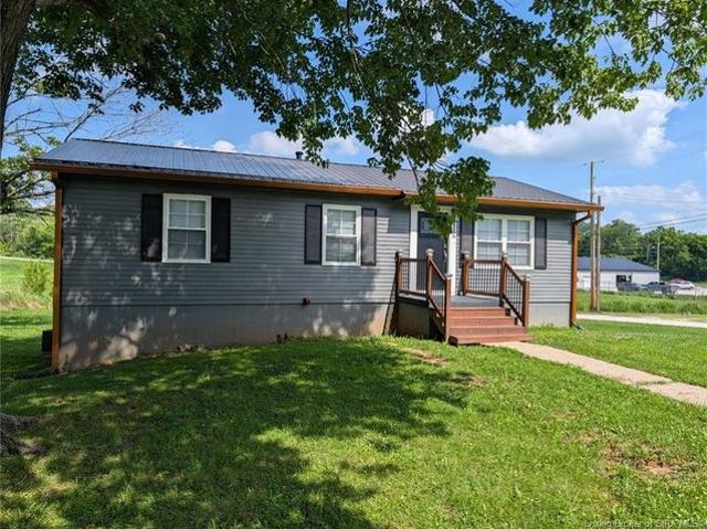 116 W Bernadine Dr, Paoli, IN 47454