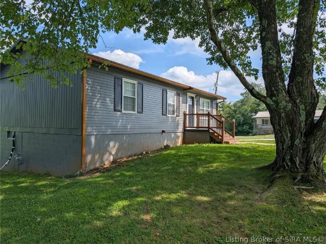 116 W Bernadine Drive