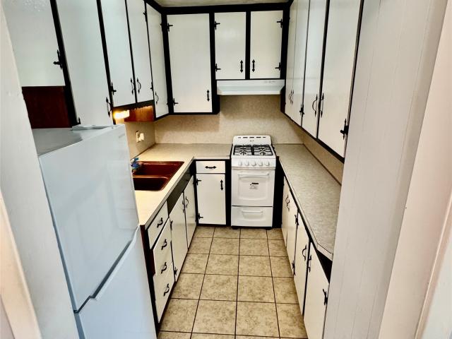 116 W Davitt Street 3