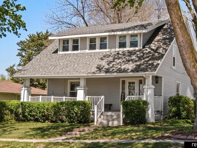 116 W E St, Elmwood, NE 68349