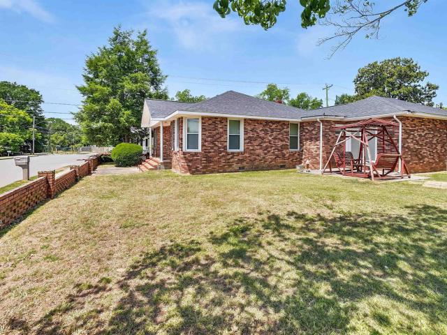 116 W Moultrie St Street