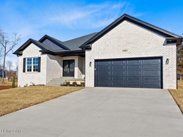 116 Wooded Glen Dr