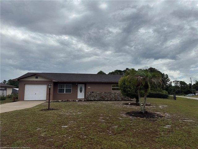 116 Walker Ave NE, Lake Placid, FL 33852