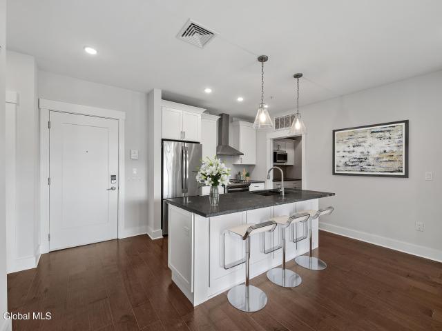 116 West Avenue 206 #
