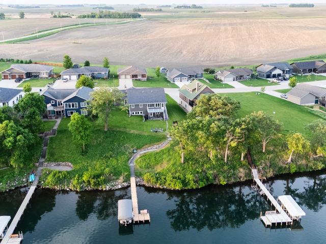 116 West Bay Road