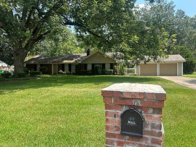 116 Willow Creek Dr, Vicksburg, MS 39183