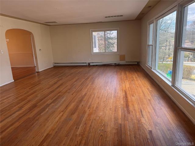 116 Williams Avenue 101