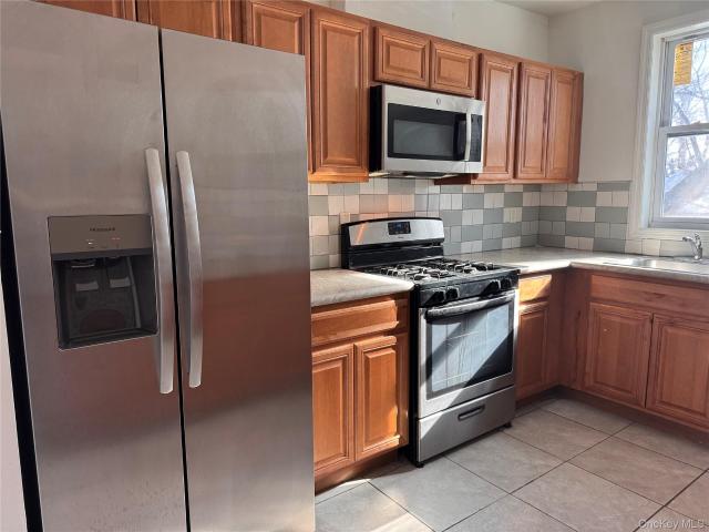 116 Williams Avenue #201