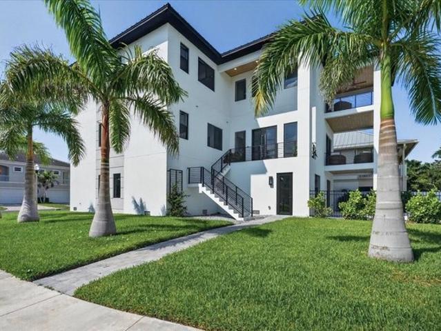 116 Wimbledon Ct, Redington Shores, FL 33708
