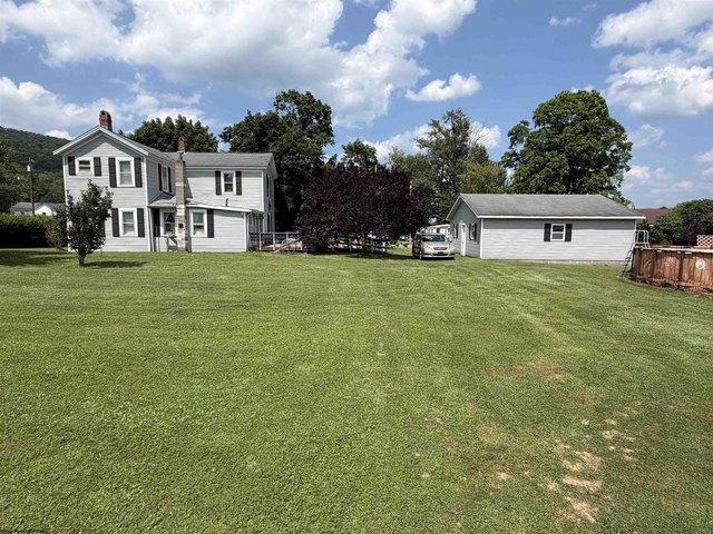 116 Union St, Huttonsville, WV 26273