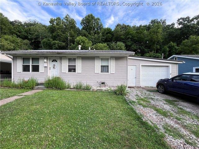 116 Valley Dr, Ripley, WV 25271