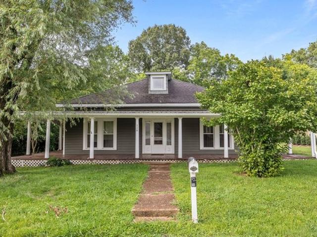 116 Vine St, Dover, TN 37058