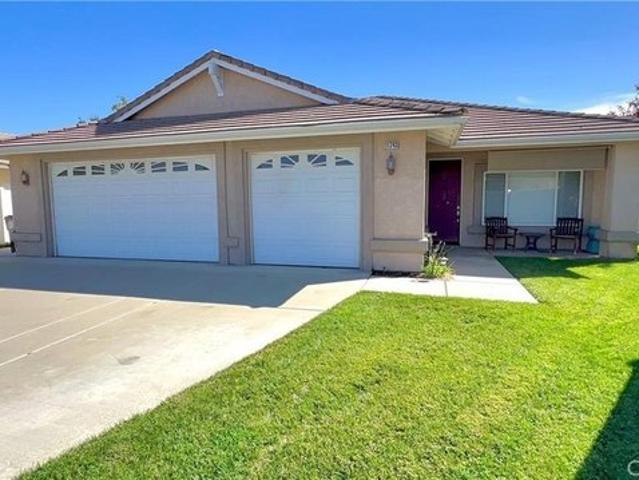 11743 Adams St, Yucaipa, CA 92399