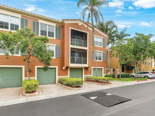 11740 St Andrews Pl Unit 304, Wellington, FL 33414