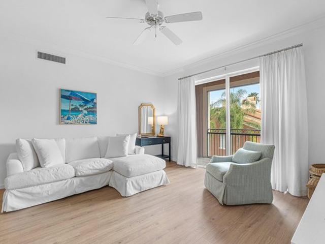 11740 St Andrews Pl Unit 304, Wellington, FL 33414