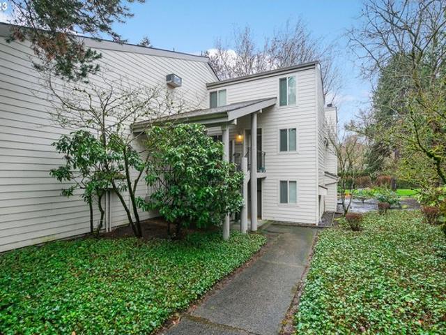 11742 SW Boones Bend Dr, Beaverton, OR 97008
