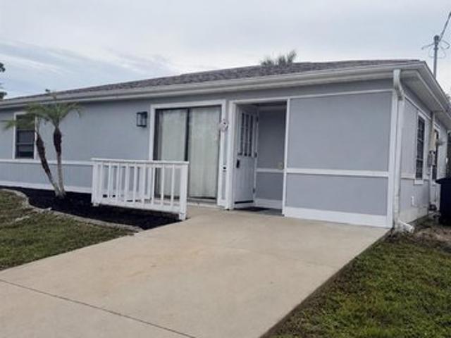 11748 Oceanspray Blvd, Englewood, FL 34224
