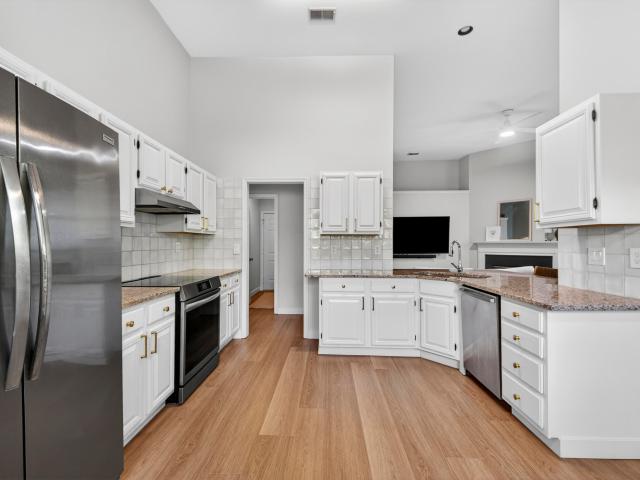 1174 Old Ivy Way