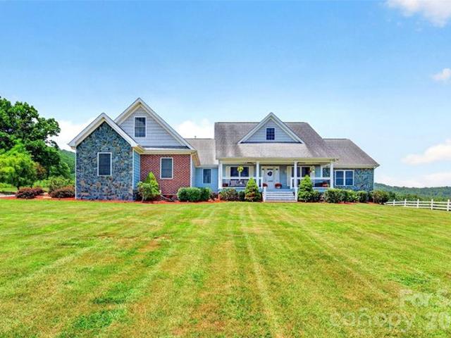 1174 Dale Rd, Spruce Pine, NC 28777