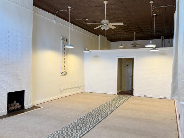 1174 E Main Street