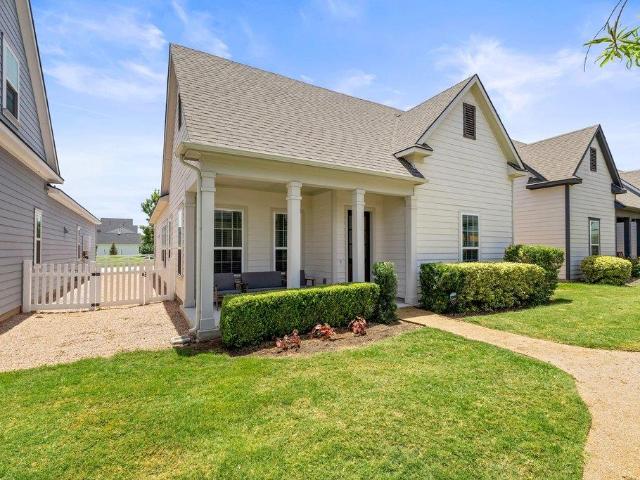 1174 Grant Wood Ave # 118