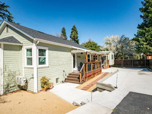 1174 Victory Ln, Concord, CA 94520 | MLS #326018 | Compass