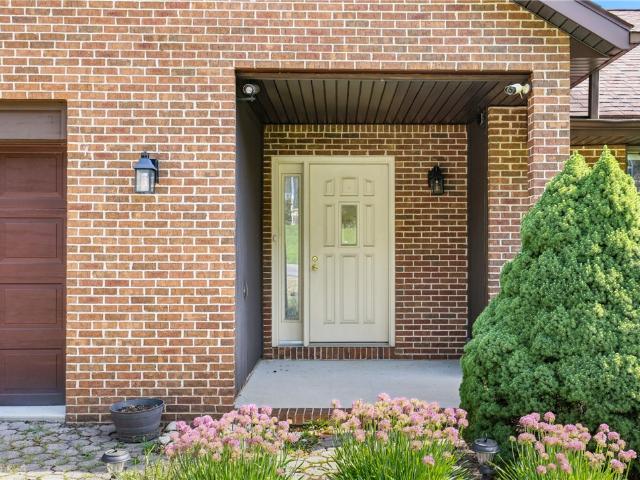 1174 Zucco Ln