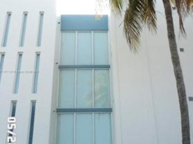 11750 16th Ave NE #310, Miami, FL 33161