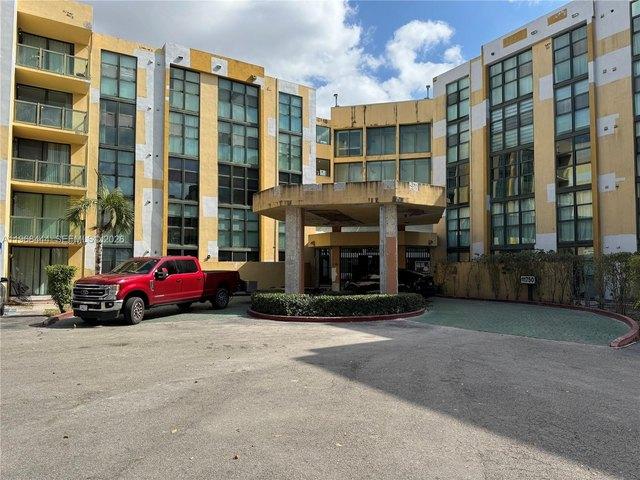 11750 SW 18th St Unit 313 1, Miami, FL 33175