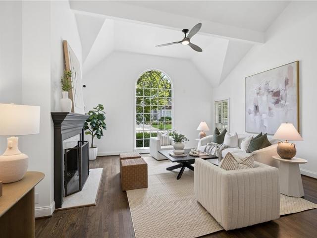 1175 Chalfont Walk NE