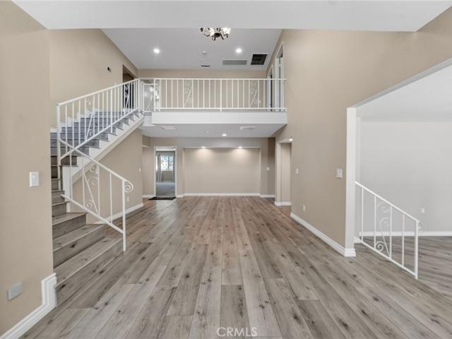 1175 Dunlap Dr