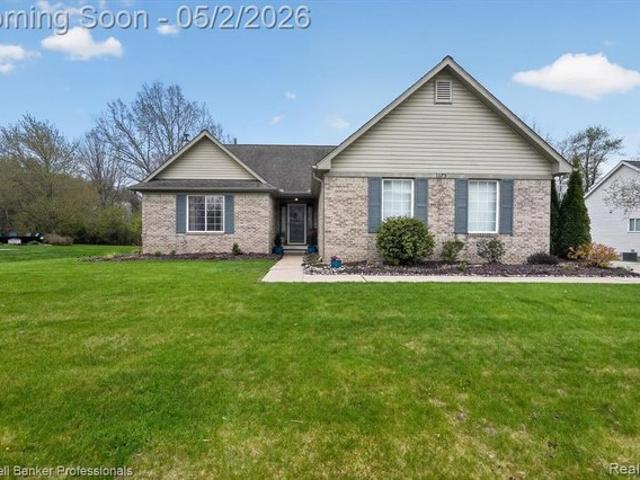 1175 Deer Creek Trl, Mundy Township, MI 48439