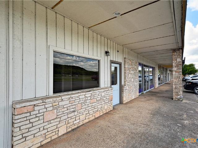 1175 FM 2673