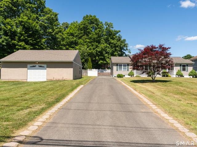 1175 S Main St, Middletown, CT 06457